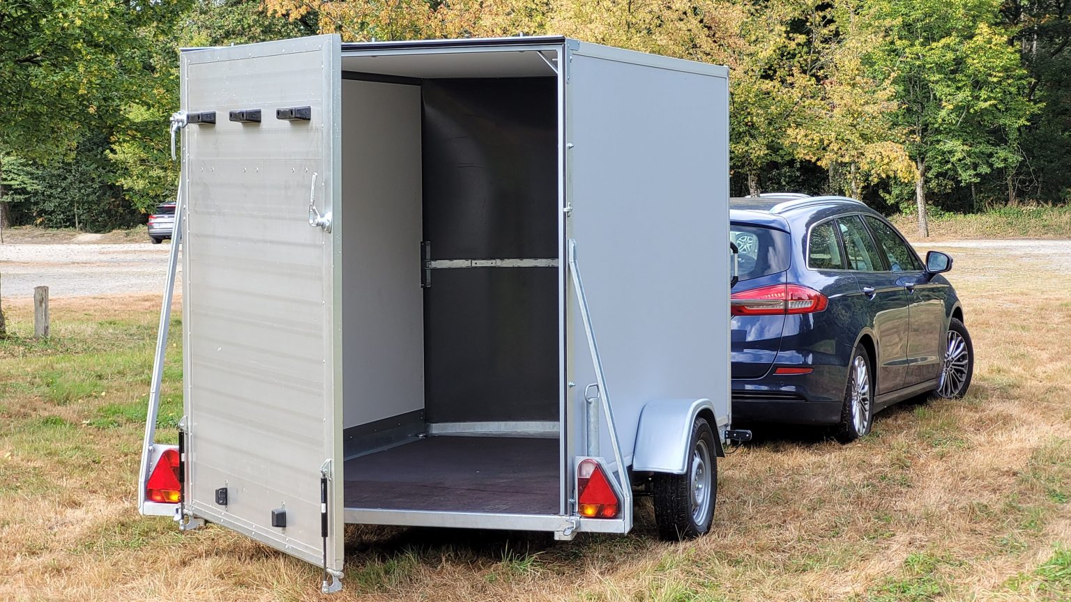 Lider Fourgon 42920 un-Braked Box Van Trailer GW 750kg, 230 x 135 x ...