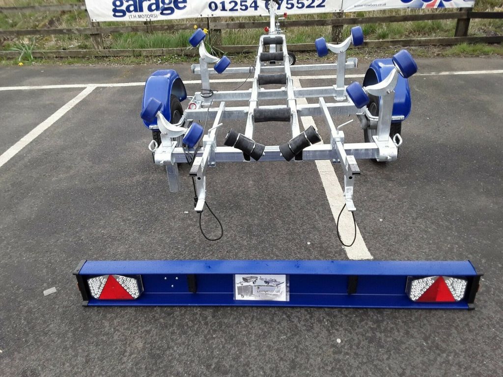 Sun Way Galaxy SW385M16 Break-back Boat trailer | Lider Trailers