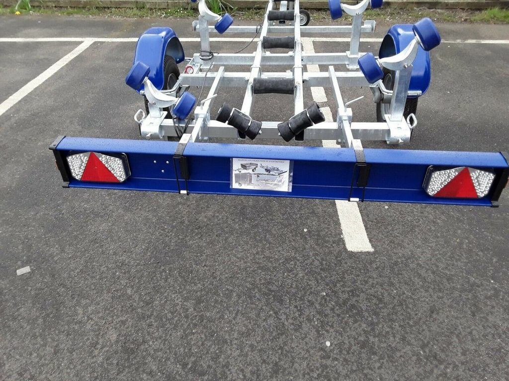 Sun Way Galaxy SW385M16 Break-back Boat trailer | Lider Trailers